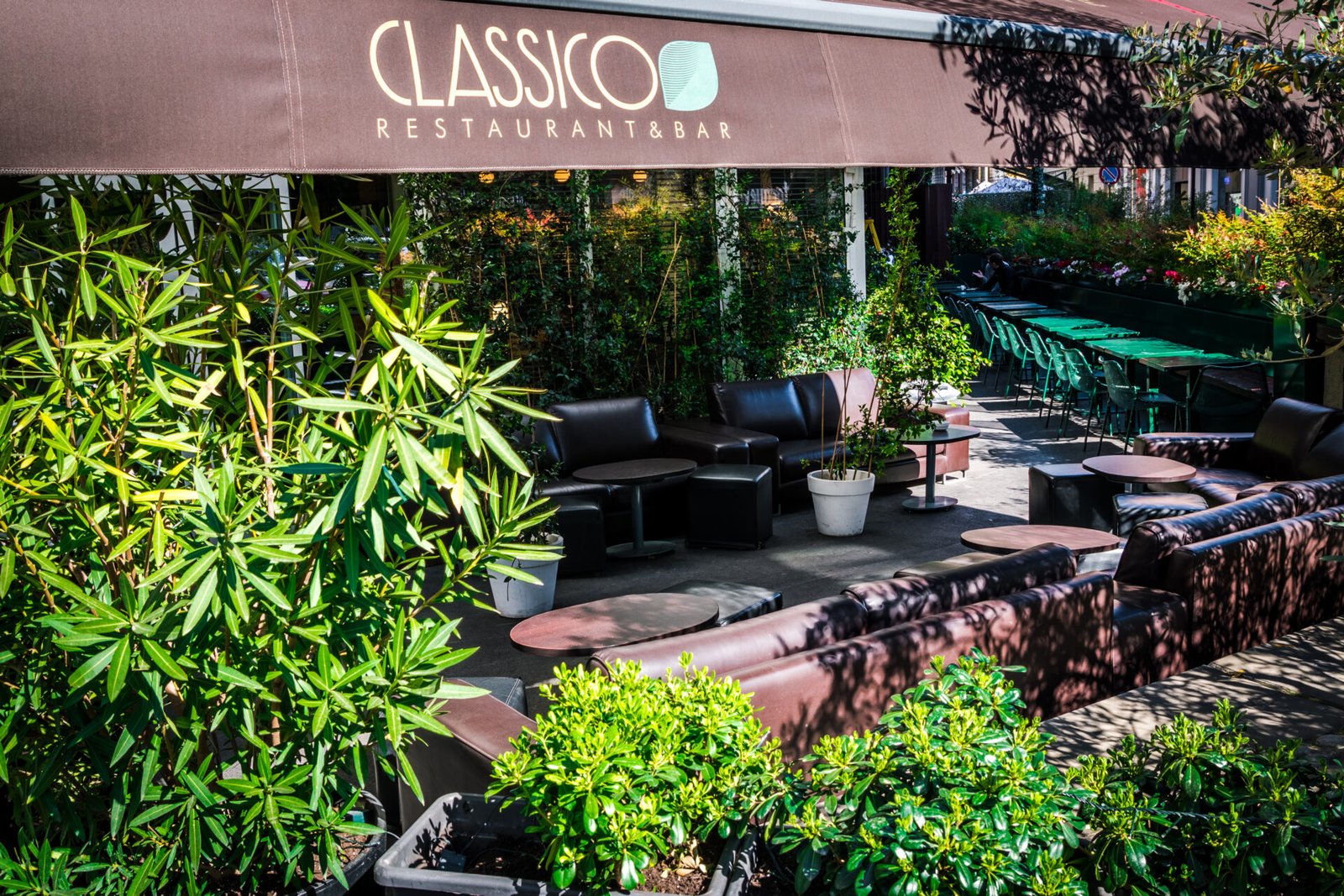 Milano: aperitivo gratis e musica live il 9 maggio per i 15 anni di ...